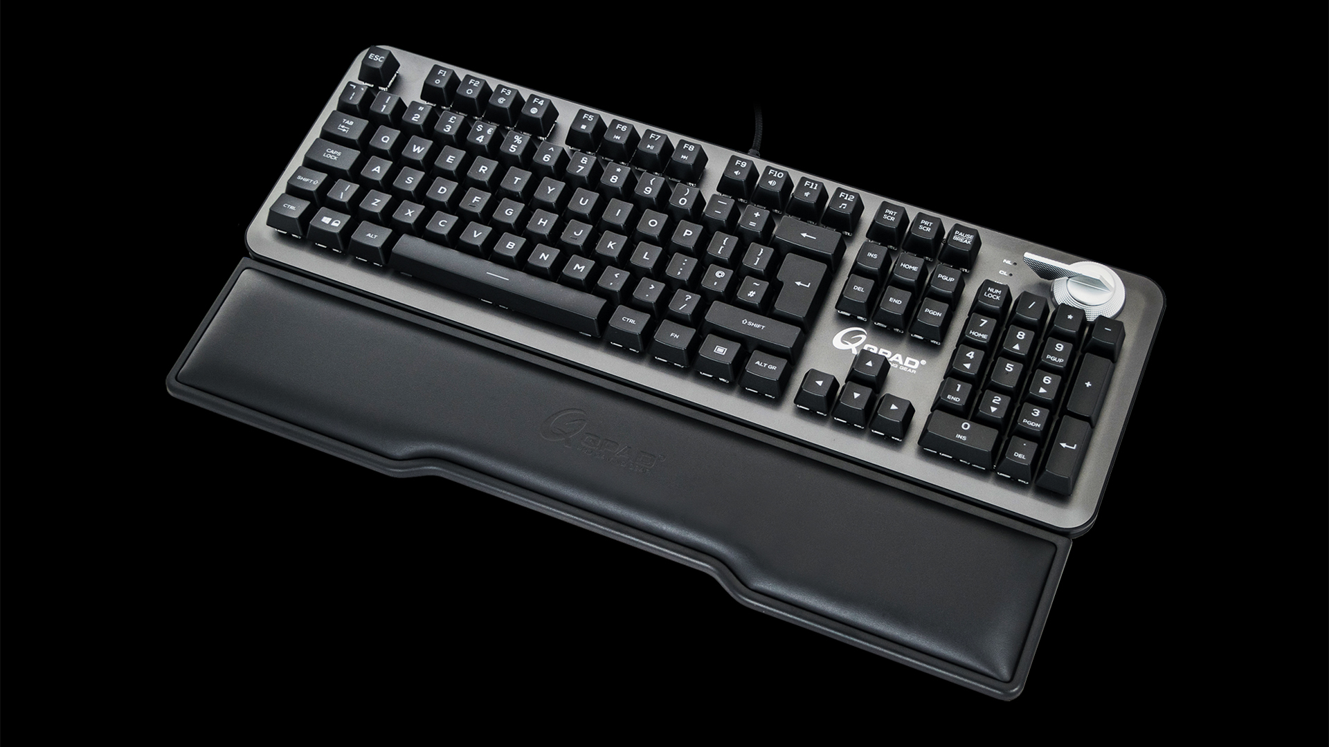 QPAD MK95 Keyboard review | GodisaGeek.com