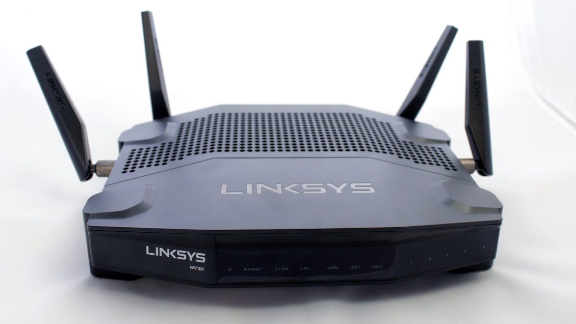 Linksys WRT 32X Gaming Router Review | GodisaGeek.com